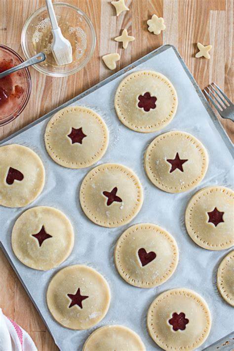 Linzer Cookie Cutter Sets | The Cookie Cutter Shop